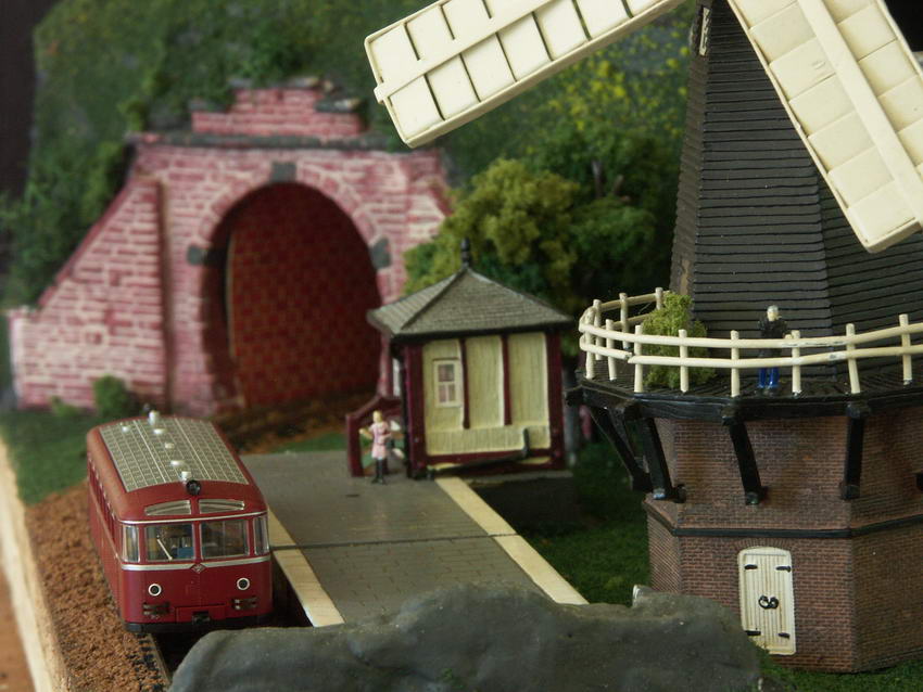"Sea-Quarry" N-scale Model Train Layout